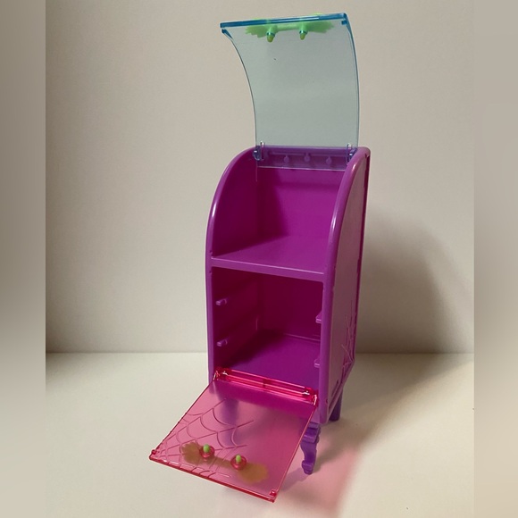 Mattel | Toys | Mattel Monster High G3 Furniture Set Creepover Crescent ...